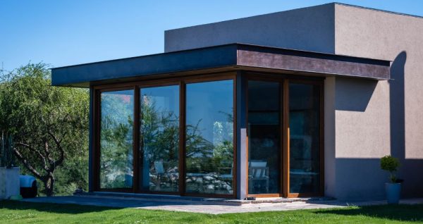 5 Types of Impact Window Glass and How to Choose Right One